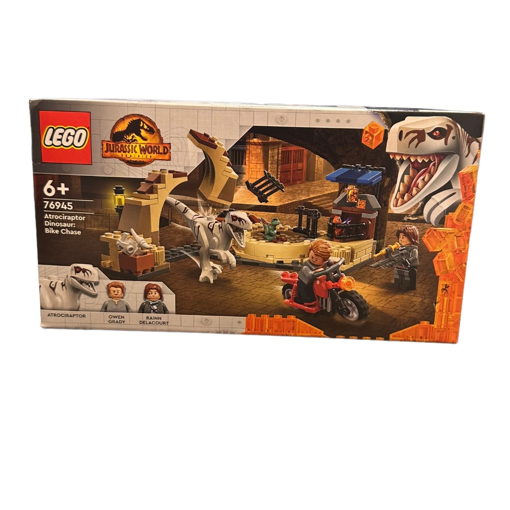New LEGO Jurassic World: Atrociraptor Dinosaur Bike Chase (76945 ...